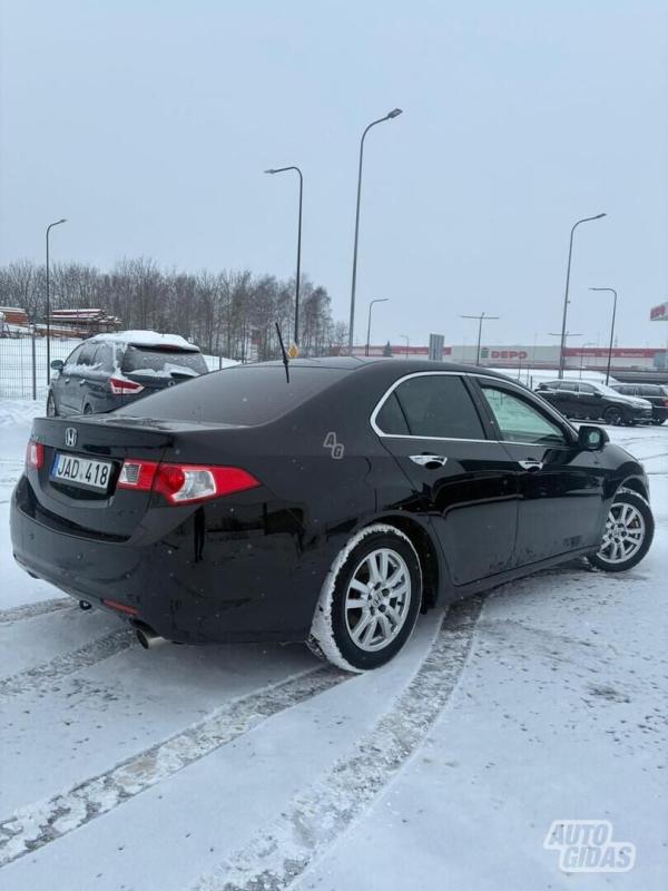 Melns Honda Accord 2010 Kauņa, ar dzinēja tilpumu 2.00 L un nobraukumu 290 tūkst. km par 5500 €, foto 9 vietnē AUTOMOTO.COM.LV