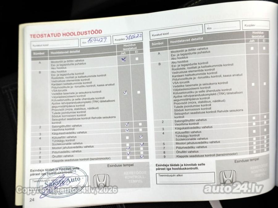 Black Honda Accord 2010 in Tallinn, with an engine capacity of 2.00 L and mileage of 218 thousand km for 3499 €, photo 8 on AUTOMOTO.COM.LV