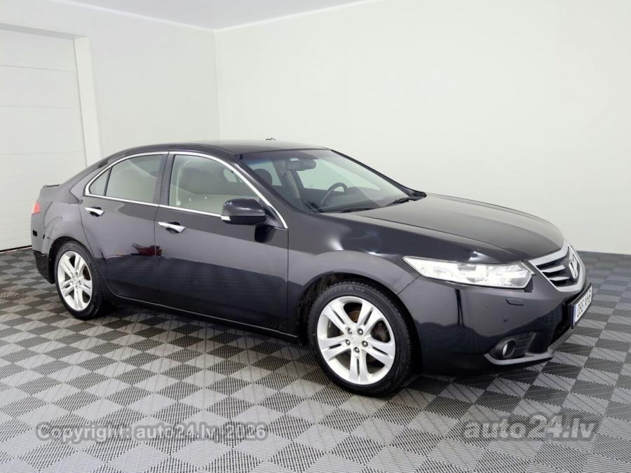 Melns Honda Accord 2011 Tallina, ar dzinēja tilpumu 2.00 L un nobraukumu 374 tūkst. km par 2999 €, foto 1 vietnē AUTOMOTO.COM.LV