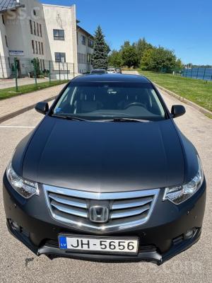 Melns Honda Accord 2013 Rīga, ar dzinēja tilpumu 2.40 L un nobraukumu 133 tūkst. km par 8390 €, foto 4 vietnē AUTOMOTO.COM.LV