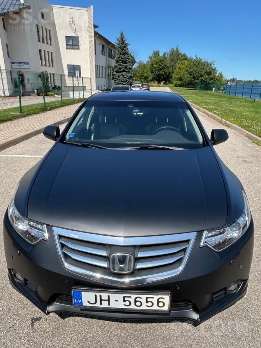 Melns Honda Accord 2013 Rīga, ar dzinēja tilpumu 2.40 L un nobraukumu 133 tūkst. km par 8390 €, foto 4 vietnē AUTOMOTO.COM.LV