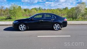 Black Honda Accord 2015 in Riga, with an engine capacity of 2.00 L and mileage of 132 thousand km for 9700 €, photo 5 on AUTOMOTO.COM.LV