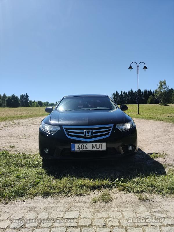 Черный Хонда Аккорд 2015 в Рапла, объемом двигателя 2.00 л и пробегом 221 тыс. км за 7900 €, фото 1 на AUTOMOTO.COM.LV