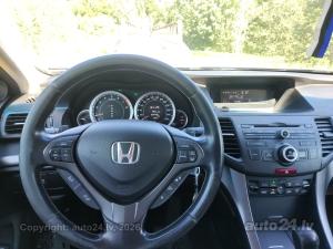 Melns Honda Accord 2015 Rapla, ar dzinēja tilpumu 2.00 L un nobraukumu 221 tūkst. km par 7900 €, foto 11 vietnē AUTOMOTO.COM.LV