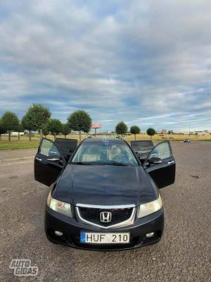 Black Honda Accord 2004 in Kaunas, with an engine capacity of 2.20 L and mileage of 386 thousand km for 950 €, photo  on AUTOMOTO.COM.LV