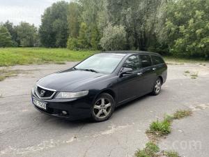 Black Honda Accord 2004 in Riga, with an engine capacity of 2.20 L and mileage of 304 thousand km for 1550 €, photo  on AUTOMOTO.COM.LV
