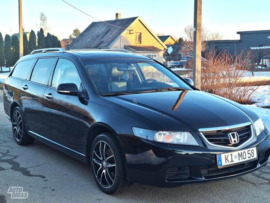 Melns Honda Accord 2005 Mažeikiai, ar dzinēja tilpumu 2.20 L un nobraukumu 243 tūkst. km par 2650 €, foto 2 vietnē AUTOMOTO.COM.LV