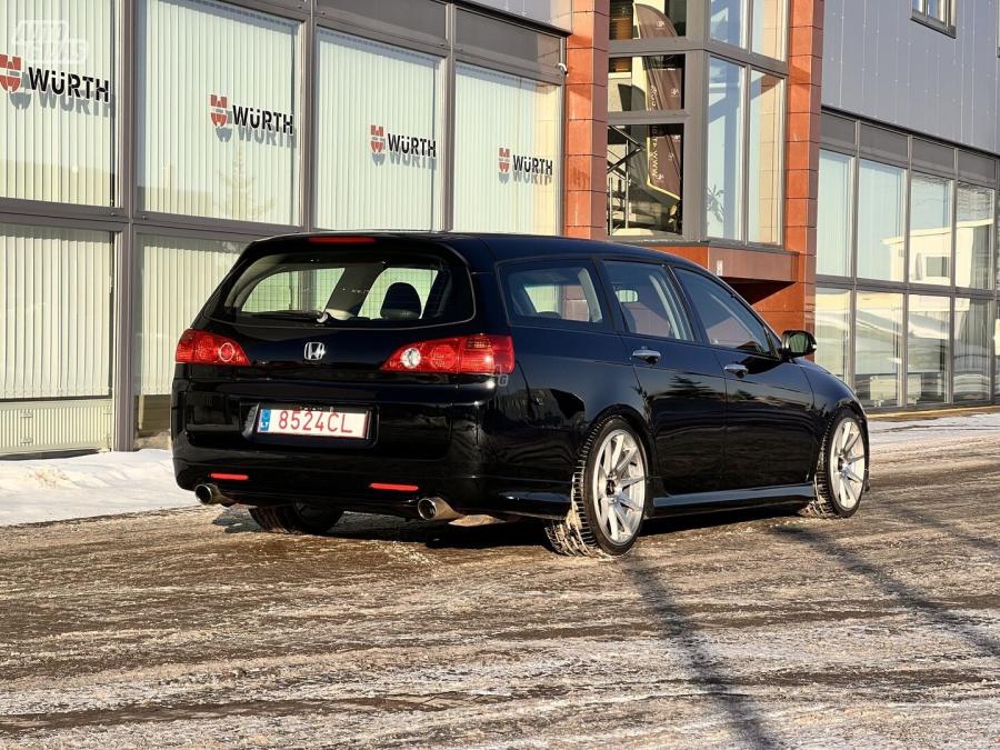 Black Honda Accord 2006 in Klaipeda, with an engine capacity of 2.40 L and mileage of 250 thousand km for 5500 €, photo 3 on AUTOMOTO.COM.LV