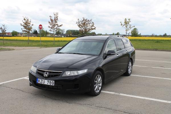 Melns Honda Accord 2007 Šauļi, ar dzinēja tilpumu 2.20 L un nobraukumu 252 tūkst. km par 800 €, foto 1 vietnē AUTOMOTO.COM.LV