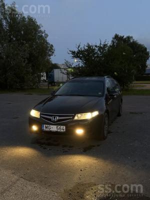 Black Honda Accord 2008 in Liepaja, with an engine capacity of 2.20 L and mileage of 262 thousand km for 2000 €, photo  on AUTOMOTO.COM.LV