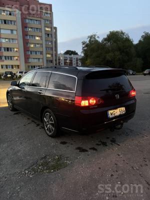 Black Honda Accord 2008 in Liepaja, with an engine capacity of 2.20 L and mileage of 262 thousand km for 2000 €, photo 6 on AUTOMOTO.COM.LV