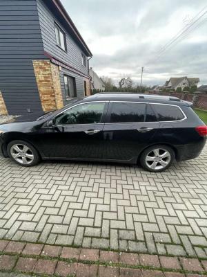 Black Honda Accord 2009 in Marijampole, with an engine capacity of 2.20 L and mileage of 300 thousand km for 2400 €, photo 7 on AUTOMOTO.COM.LV