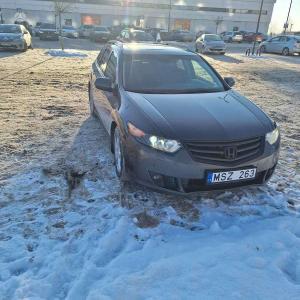 Melns Honda Accord 2009 Viļņa, ar dzinēja tilpumu 2.40 L un nobraukumu 320 tūkst. km par 3950 €, foto 6 vietnē AUTOMOTO.COM.LV