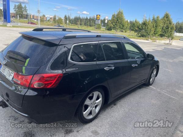 Melns Honda Accord 2009 Tallina, ar dzinēja tilpumu 2.20 L un nobraukumu 320 tūkst. km par 1500 €, foto 9 vietnē AUTOMOTO.COM.LV