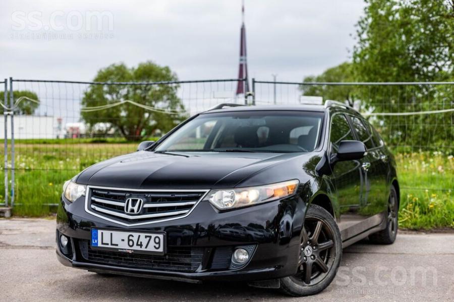 Melns Honda Accord 2009 Rīga, ar dzinēja tilpumu 2.20 L un nobraukumu 285 tūkst. km par 3790 €, foto 1 vietnē AUTOMOTO.COM.LV