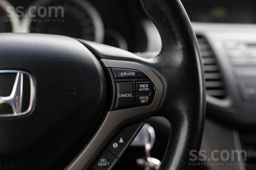 Melns Honda Accord 2009 Rīga, ar dzinēja tilpumu 2.20 L un nobraukumu 285 tūkst. km par 3790 €, foto 18 vietnē AUTOMOTO.COM.LV