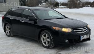 Black Honda Accord 2009 in Riga, with an engine capacity of 2.20 L and mileage of 0 thousand km for 3300 €, photo  on AUTOMOTO.COM.LV