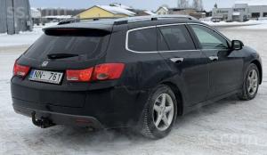 Black Honda Accord 2009 in Riga, with an engine capacity of 2.20 L and mileage of 0 thousand km for 3300 €, photo 4 on AUTOMOTO.COM.LV