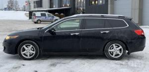 Black Honda Accord 2009 in Riga, with an engine capacity of 2.20 L and mileage of 0 thousand km for 3300 €, photo 7 on AUTOMOTO.COM.LV