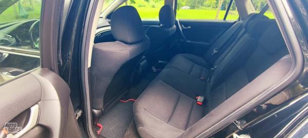 Black Honda Accord 2009 in Panevezys, with an engine capacity of 2.20 L and mileage of 268 thousand km for 2650 €, photo 9 on AUTOMOTO.COM.LV