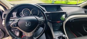 Black Honda Accord 2009 in Panevezys, with an engine capacity of 2.20 L and mileage of 268 thousand km for 2650 €, photo 12 on AUTOMOTO.COM.LV