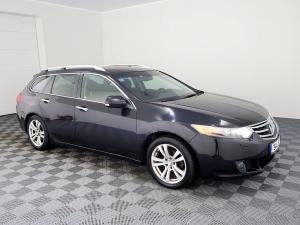 Black Honda Accord 2009 in Tallinn, with an engine capacity of 2.20 L and mileage of 262 thousand km for 999 €, photo 9 on AUTOMOTO.COM.LV
