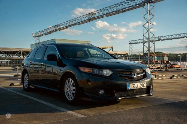 Melns Honda Accord 2011 Kauņa, ar dzinēja tilpumu 2.20 L un nobraukumu 269 tūkst. km par 2800 €, foto 1 vietnē AUTOMOTO.COM.LV