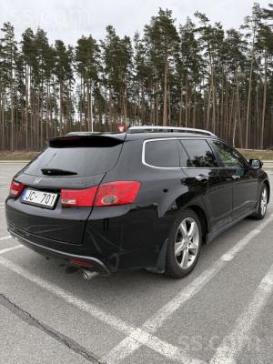 Melns Honda Accord 2012 Rīga, ar dzinēja tilpumu 2.00 L un nobraukumu 208 tūkst. km par 3700 €, foto 6 vietnē AUTOMOTO.COM.LV