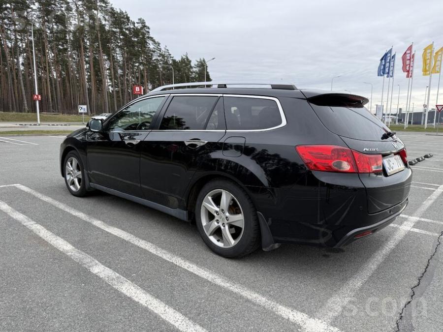 Melns Honda Accord 2012 Rīga, ar dzinēja tilpumu 2.00 L un nobraukumu 208 tūkst. km par 3700 €, foto 7 vietnē AUTOMOTO.COM.LV