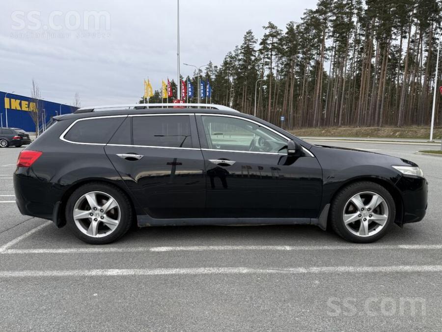 Melns Honda Accord 2012 Rīga, ar dzinēja tilpumu 2.00 L un nobraukumu 208 tūkst. km par 3700 €, foto 8 vietnē AUTOMOTO.COM.LV