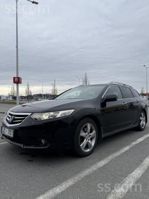 Melns Honda Accord 2012 Rīga, ar dzinēja tilpumu 2.00 L un nobraukumu 208 tūkst. km par 3700 €, foto 11 vietnē AUTOMOTO.COM.LV