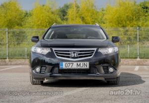 Black Honda Accord 2014 in Tallinn, with an engine capacity of 2.00 L and mileage of 132 thousand km for 9350 €, photo 5 on AUTOMOTO.COM.LV