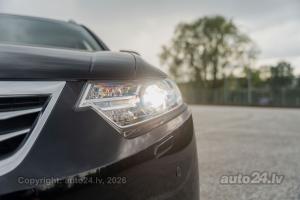 Black Honda Accord 2014 in Tallinn, with an engine capacity of 2.00 L and mileage of 132 thousand km for 9350 €, photo 12 on AUTOMOTO.COM.LV