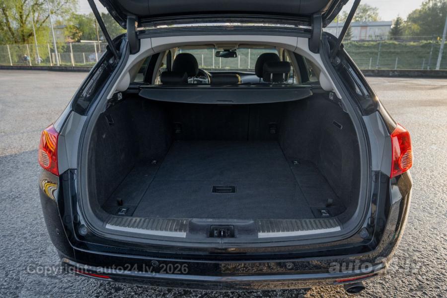Black Honda Accord 2014 in Tallinn, with an engine capacity of 2.00 L and mileage of 132 thousand km for 9350 €, photo 13 on AUTOMOTO.COM.LV