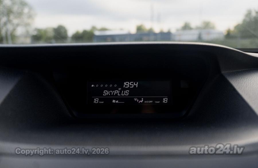 Black Honda Accord 2014 in Tallinn, with an engine capacity of 2.00 L and mileage of 132 thousand km for 9350 €, photo 30 on AUTOMOTO.COM.LV
