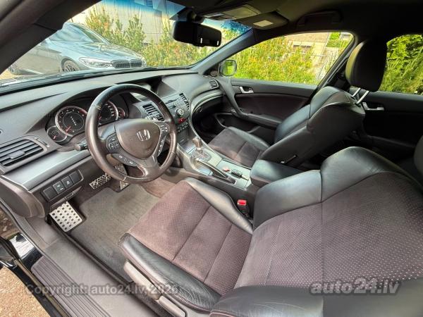 Black Honda Accord 2015 in Tallinn, with an engine capacity of 2.40 L and mileage of 164 thousand km for 15500 €, photo 9 on AUTOMOTO.COM.LV