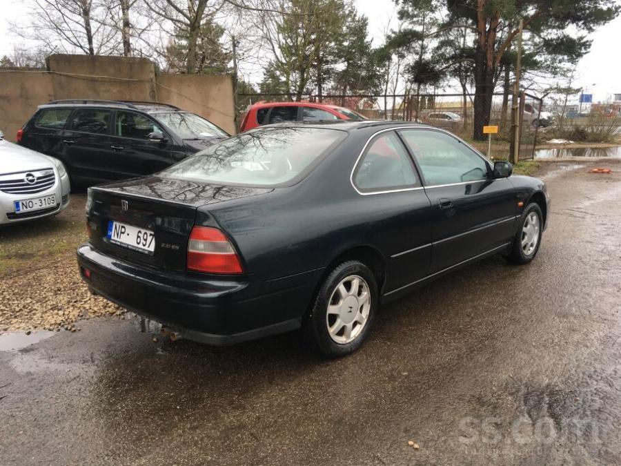 Blue Honda Accord 1995 in Riga, with an engine capacity of 2.20 L and mileage of 0 thousand km for 3500 €, photo 3 on AUTOMOTO.COM.LV