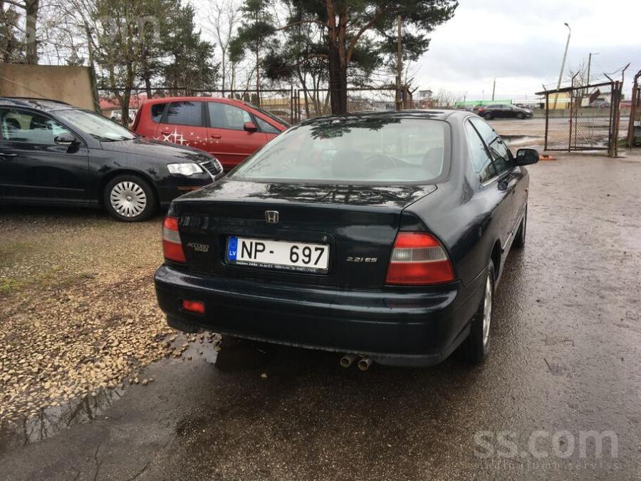 Blue Honda Accord 1995 in Riga, with an engine capacity of 2.20 L and mileage of 0 thousand km for 3500 €, photo 4 on AUTOMOTO.COM.LV