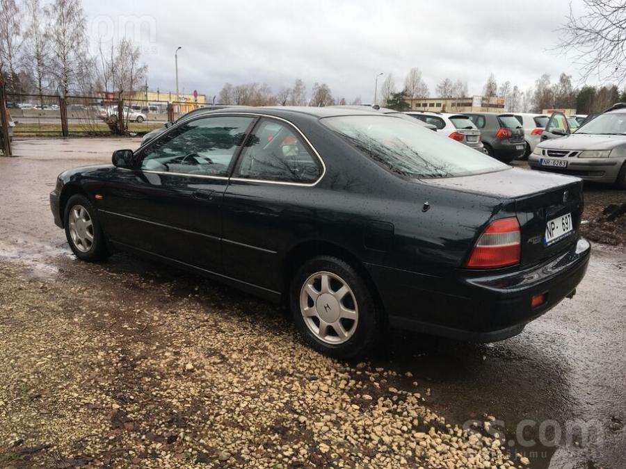 Blue Honda Accord 1995 in Riga, with an engine capacity of 2.20 L and mileage of 0 thousand km for 3500 €, photo 9 on AUTOMOTO.COM.LV