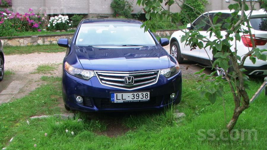 Blue Honda Accord 2009 in Jurmala, with an engine capacity of 2.00 L and mileage of 182 thousand km for 4920 €, photo 7 on AUTOMOTO.COM.LV
