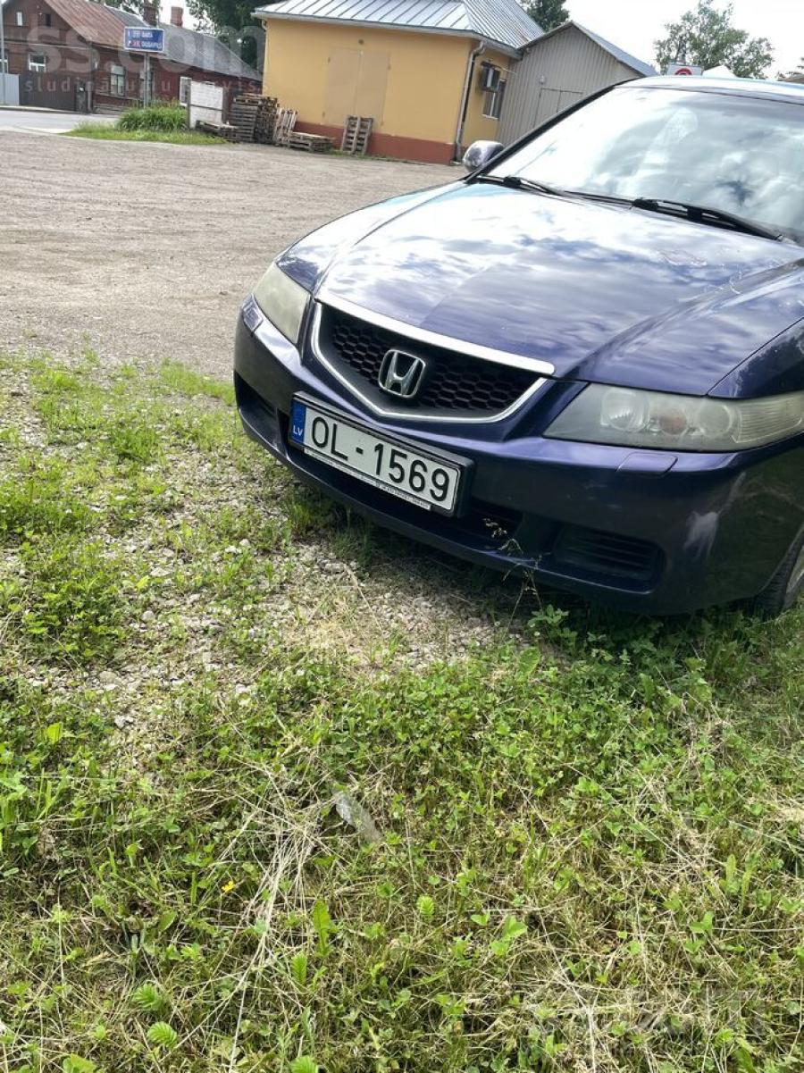 Zils Honda Accord 2004 Rēzekne, ar dzinēja tilpumu 2.00 L un nobraukumu 297 tūkst. km par 1050 €, foto 1 vietnē AUTOMOTO.COM.LV