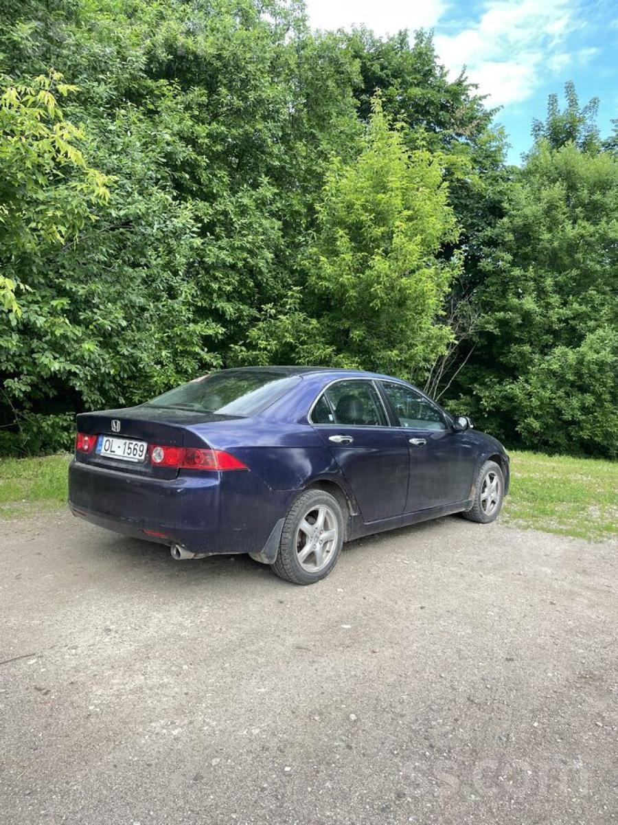 Zils Honda Accord 2004 Rēzekne, ar dzinēja tilpumu 2.00 L un nobraukumu 297 tūkst. km par 1050 €, foto 3 vietnē AUTOMOTO.COM.LV