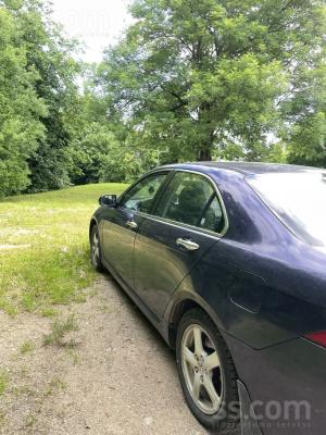 Zils Honda Accord 2004 Rēzekne, ar dzinēja tilpumu 2.00 L un nobraukumu 297 tūkst. km par 1050 €, foto 4 vietnē AUTOMOTO.COM.LV