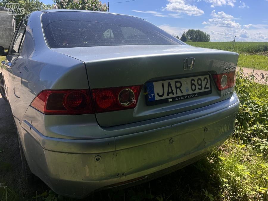 Blue Honda Accord 2003 in Prienai, with an engine capacity of 2.20 L and mileage of 37 thousand km for 600 €, photo 8 on AUTOMOTO.COM.LV