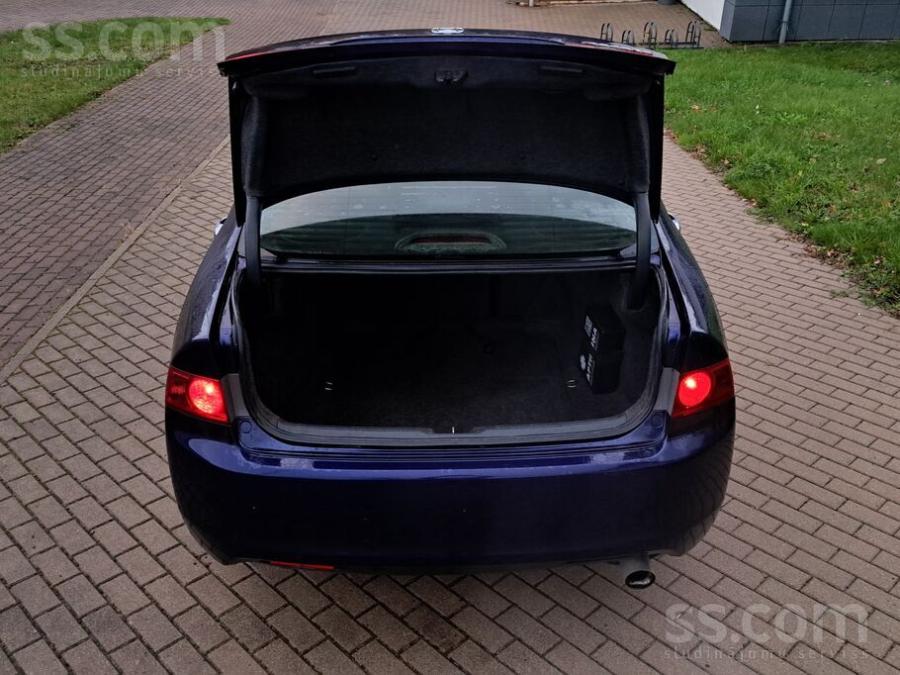 Blue Honda Accord 2003 in Daugavpils, with an engine capacity of 2.00 L and mileage of 331 thousand km for 1500 €, photo 7 on AUTOMOTO.COM.LV