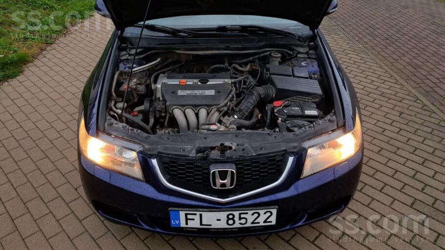 Blue Honda Accord 2003 in Daugavpils, with an engine capacity of 2.00 L and mileage of 331 thousand km for 1500 €, photo 12 on AUTOMOTO.COM.LV