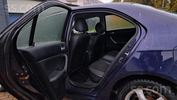 Blue Honda Accord 2003 in Daugavpils, with an engine capacity of 2.00 L and mileage of 331 thousand km for 1500 €, photo 8 on AUTOMOTO.COM.LV