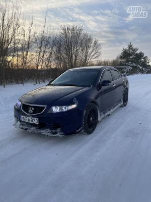 Blue Honda Accord 2004 in Klaipeda, with an engine capacity of 2.20 L and mileage of 257 thousand km for 4000 €, photo 3 on AUTOMOTO.COM.LV