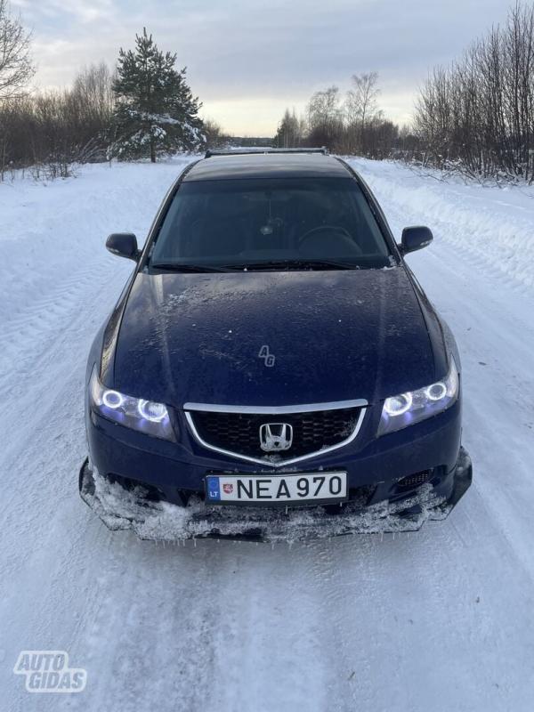 Blue Honda Accord 2004 in Klaipeda, with an engine capacity of 2.20 L and mileage of 257 thousand km for 4000 €, photo 4 on AUTOMOTO.COM.LV