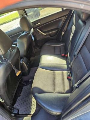 Zils Honda Accord 2004 Šauļi, ar dzinēja tilpumu 2.20 L un nobraukumu 350 tūkst. km par 1100 €, foto 8 vietnē AUTOMOTO.COM.LV